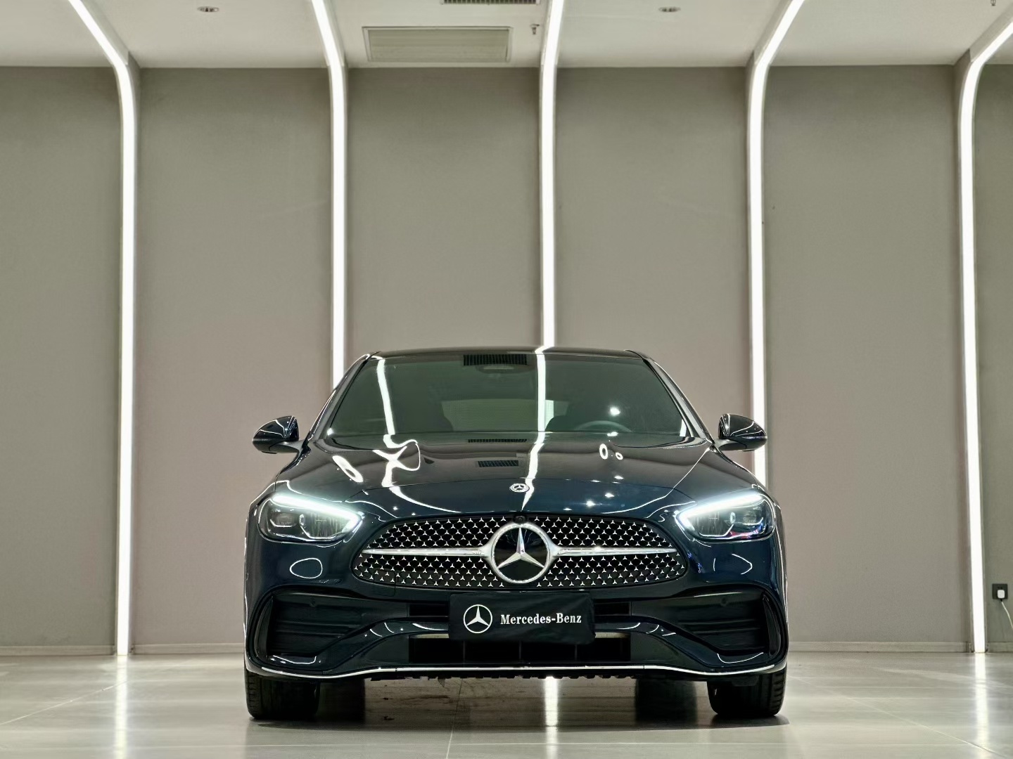 奔驰新款C260L运动版 24年 一手两万多公里蜻蜓方向盘液晶仪表瀑布屏 - 二手车交易 - 江阴论坛